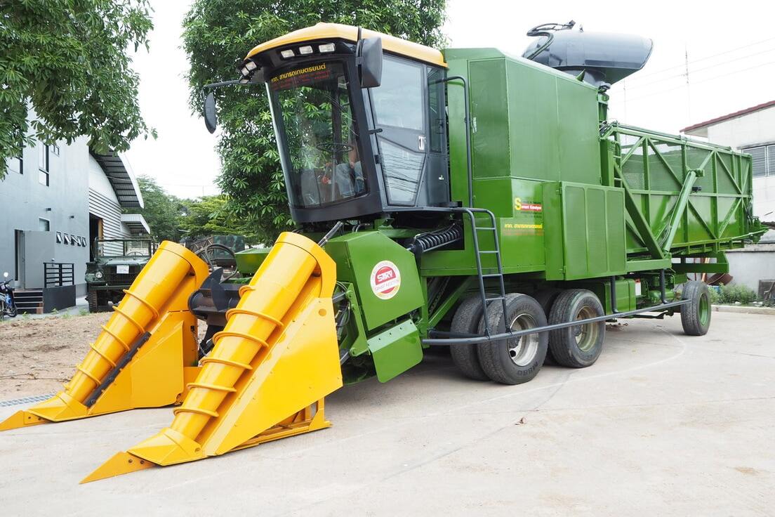 รถตัดอ้อย – สามารถเกษตรยนต์